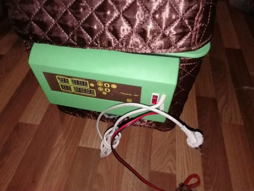 Инкубатор для яиц автоматический
