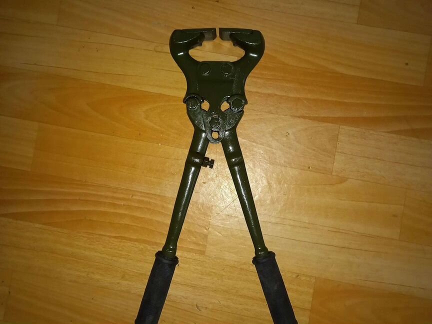 Щипцы для обрезки копыт