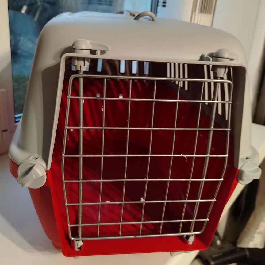 Переноска пластиковая