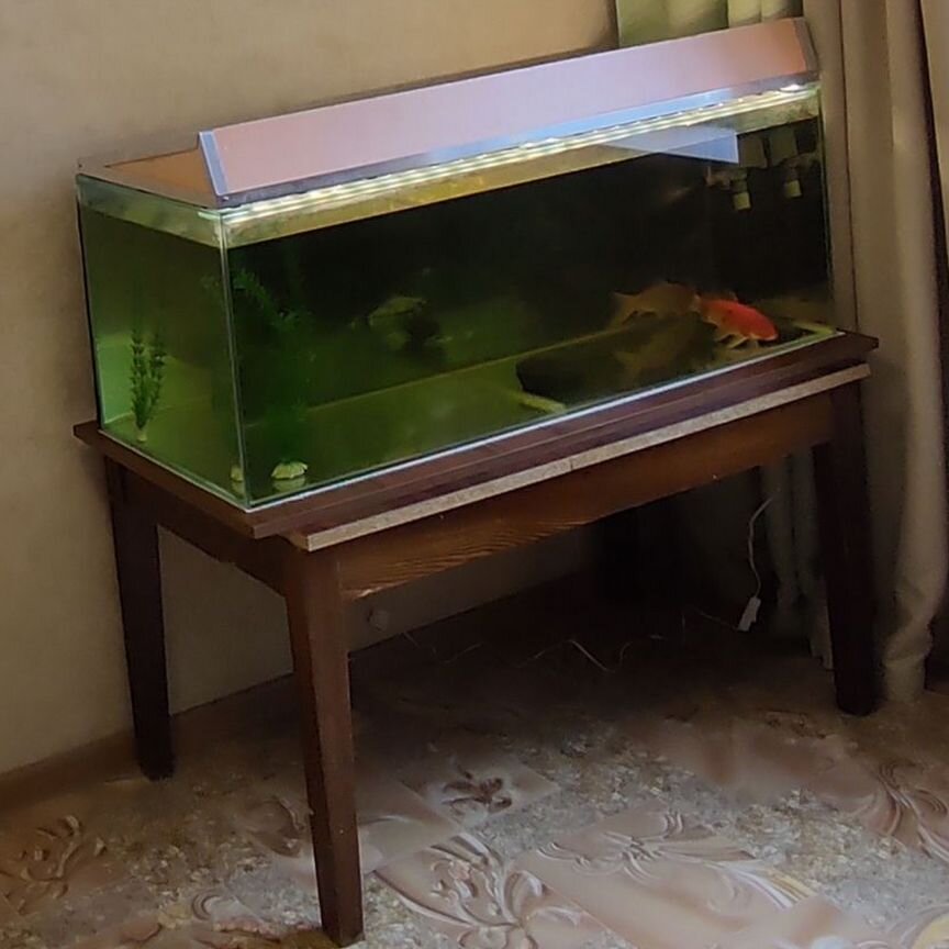 Аквариум с подставкой