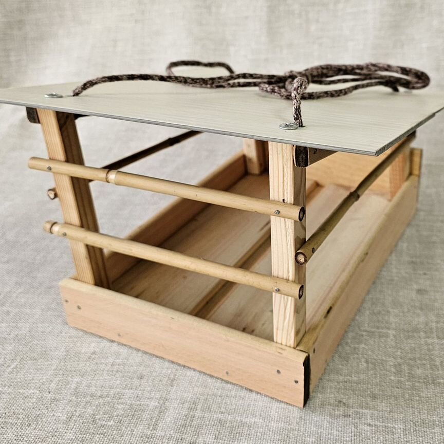 Кормушка для птиц уличные с защитой от голубей