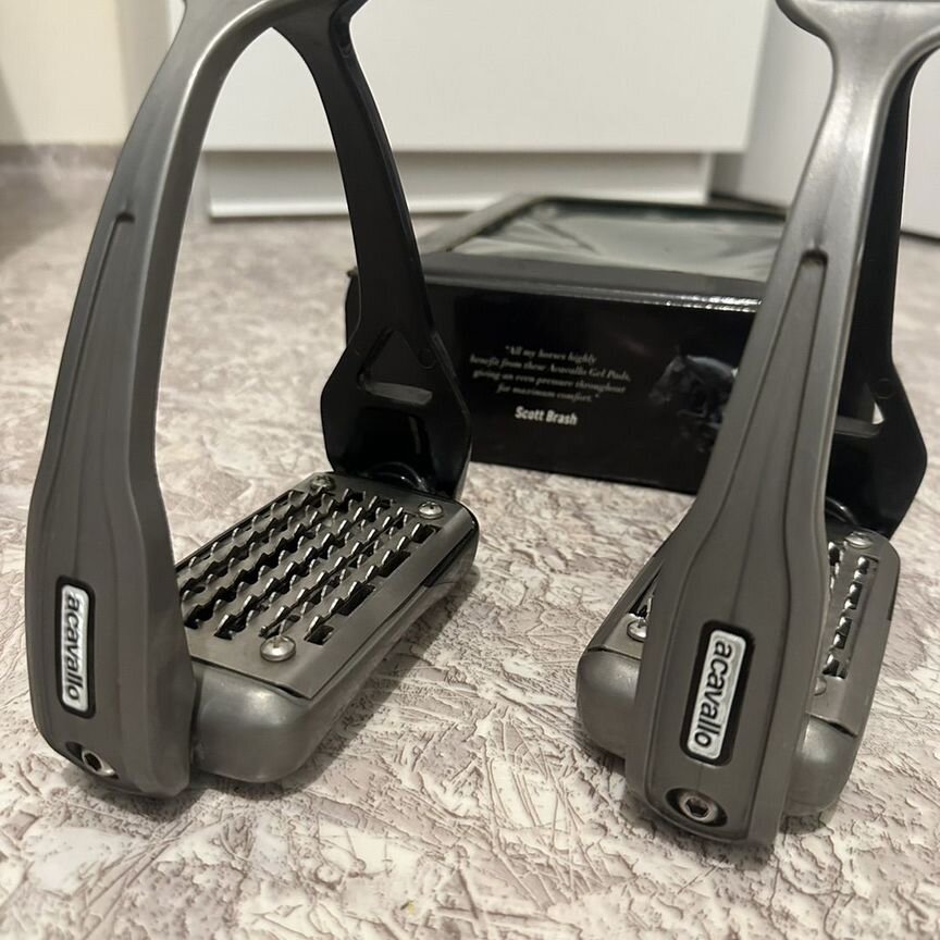 Стремена acavallo