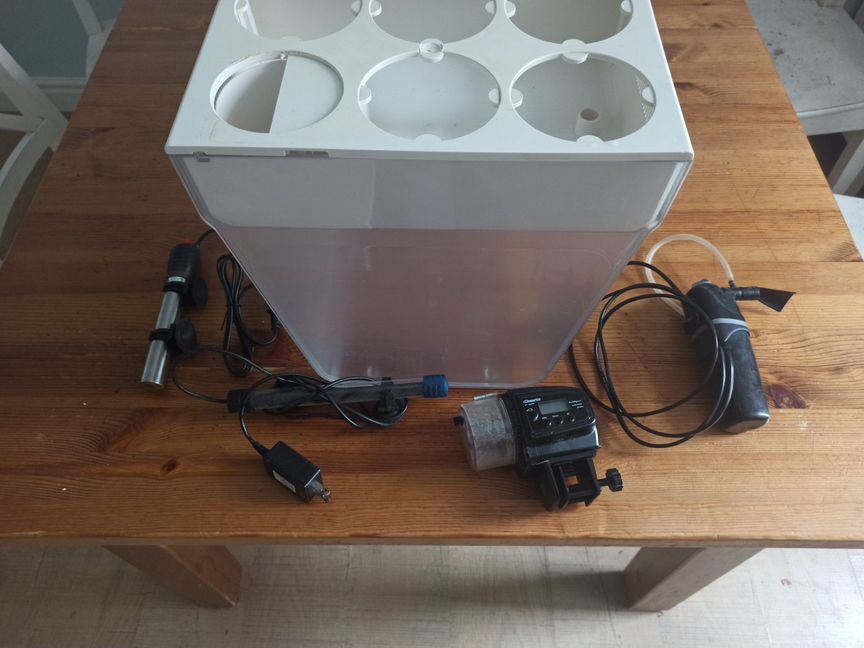 Аквариум акваферма 20 л с фильтром и кормушкой