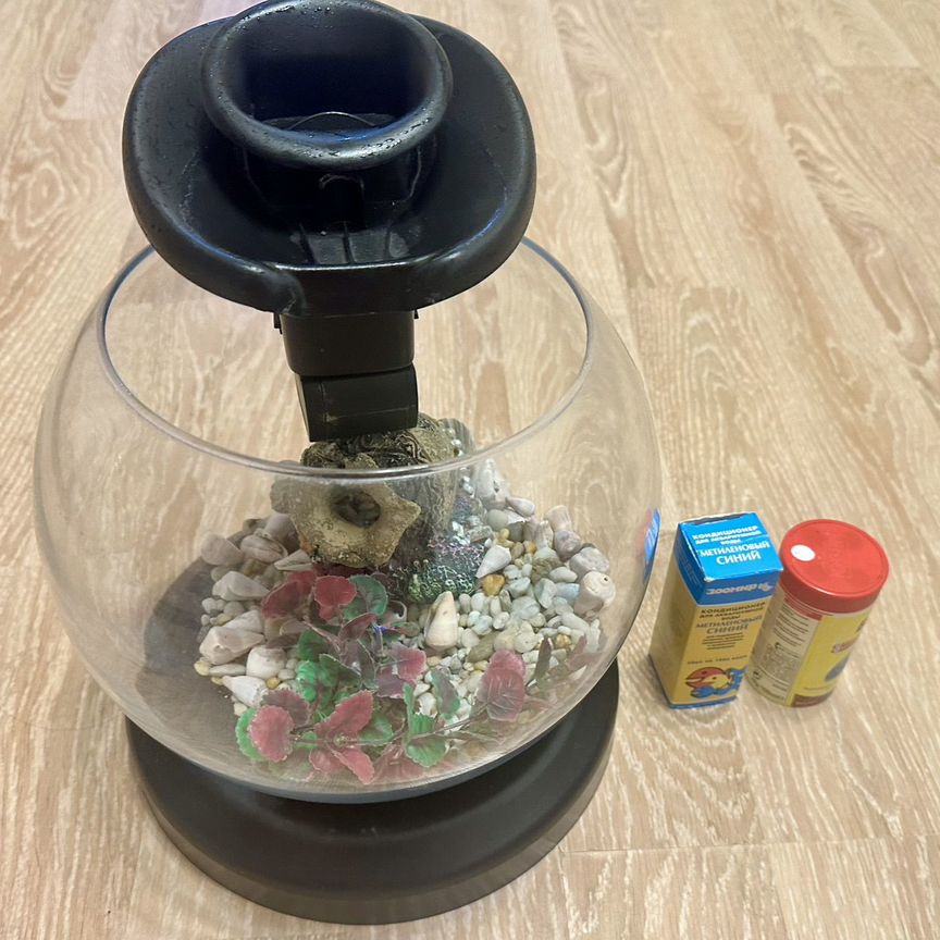 Аквариум с фильтром и подсветкой