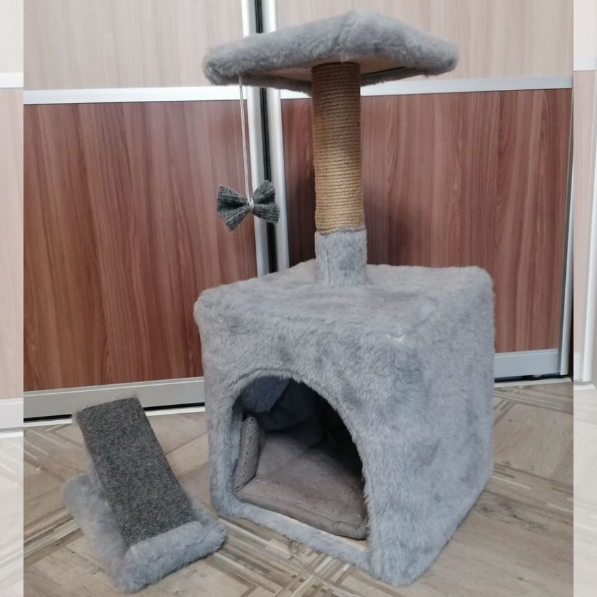 Домик с когтеточкой для котят