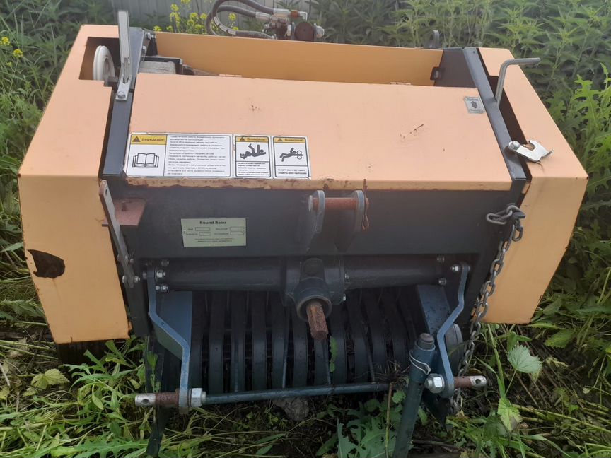 Пресс подборщик рулонный