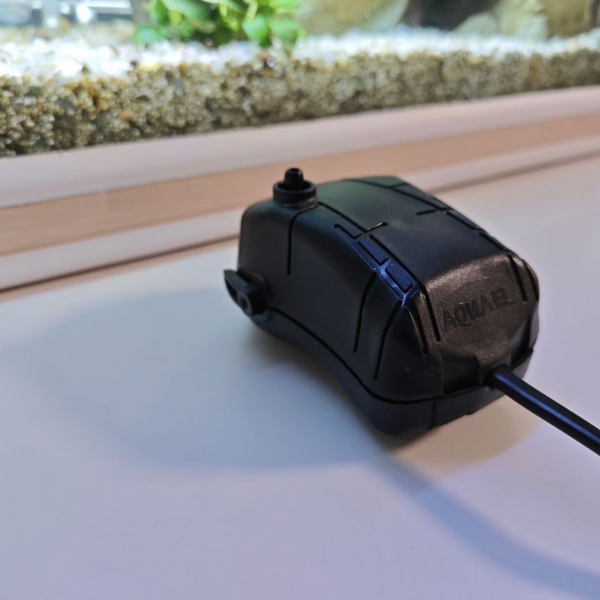 Компрессор для аквариума Aquael miniboost 100