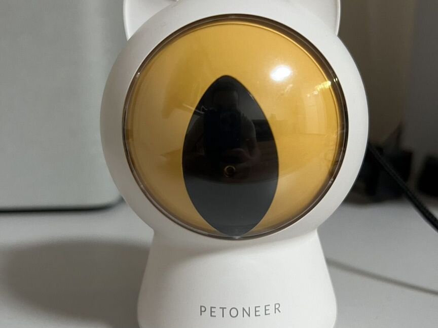 Автоматическая лазерная указка petoneer для кошек