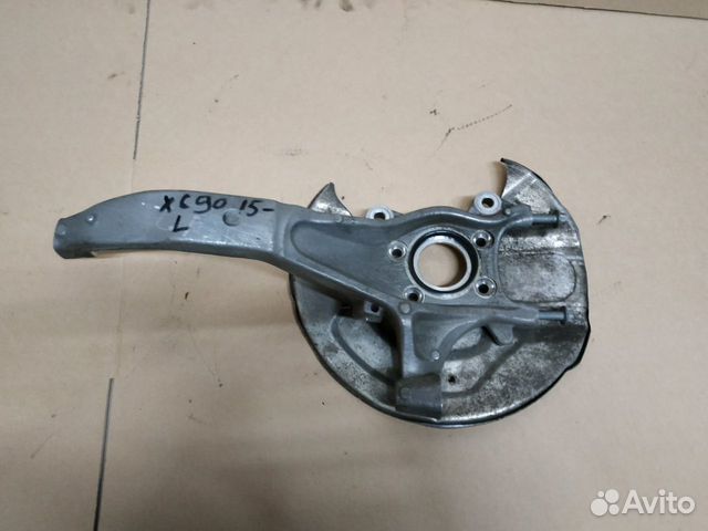 Вольво XC90 2015- кулак передней левый 31476878 купить в Москве VOLVO ...