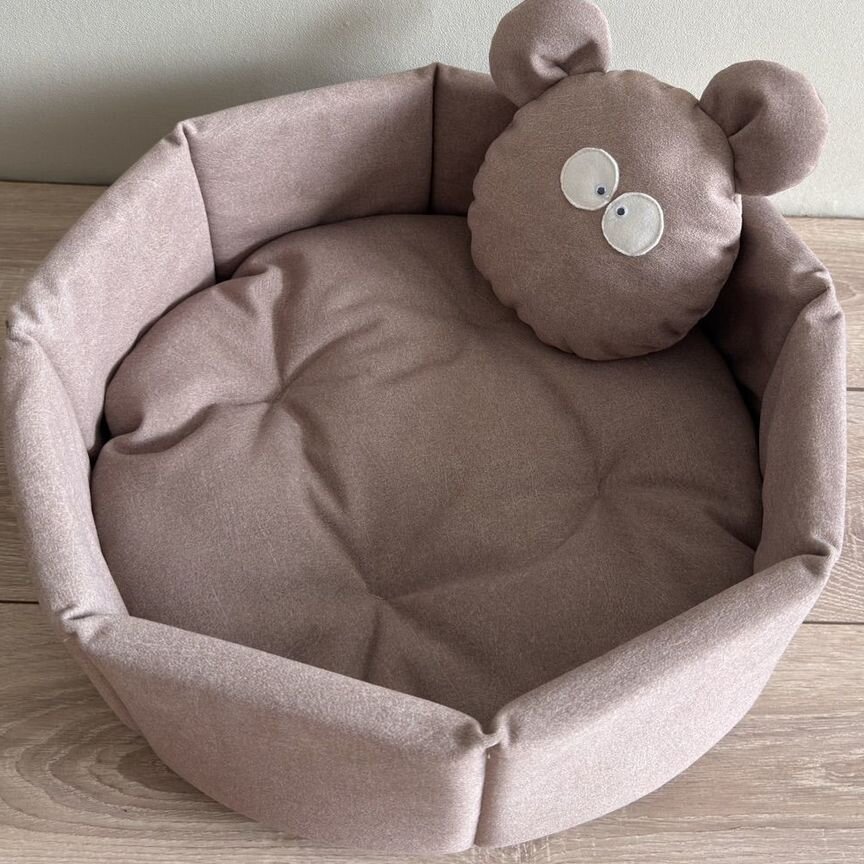 Лежанка для кошек