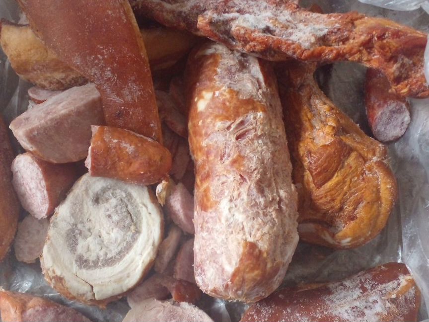 Колбасы, сардельки, ребро