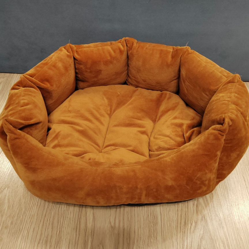 Лежанка для маленьких собак