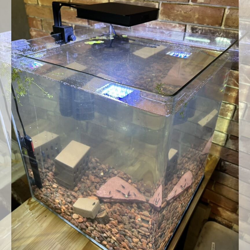 Аквариумный светильник Fluval Plant Nano LED