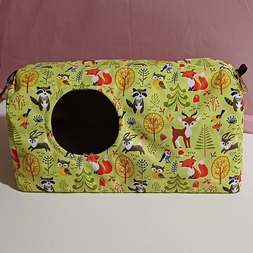 Домик-гнездо для попугаев