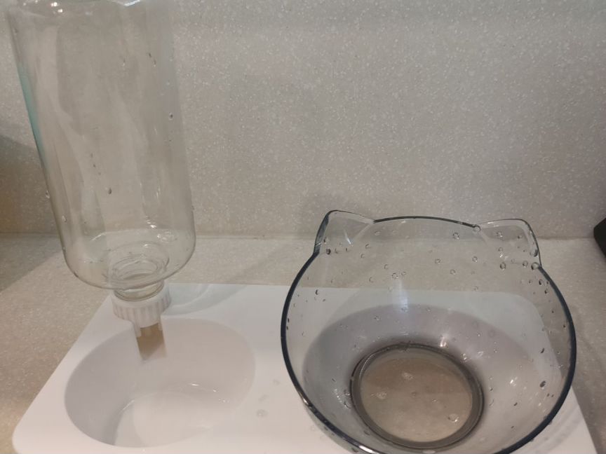 Миска с автоматическим поильником для собак/кошек