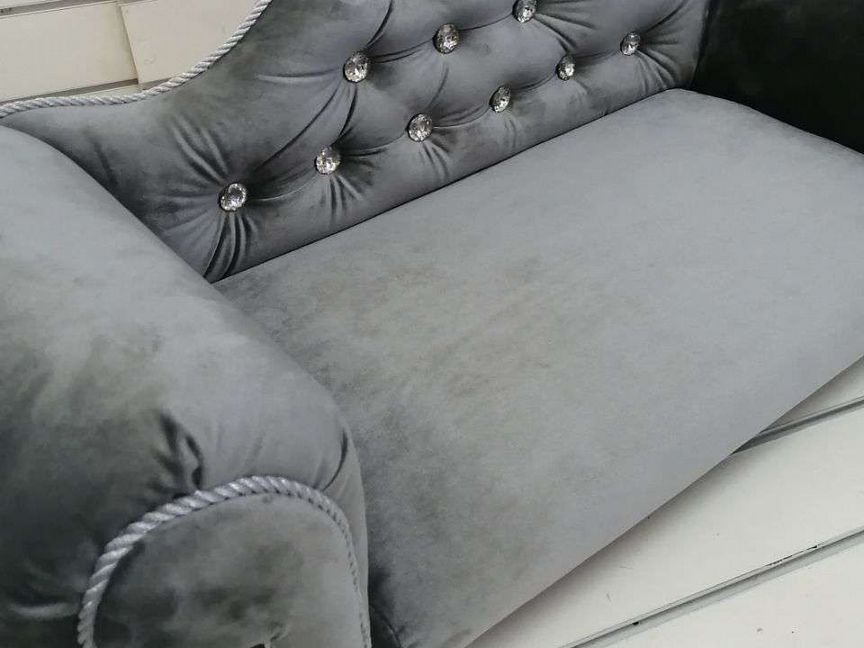 Диван для животных