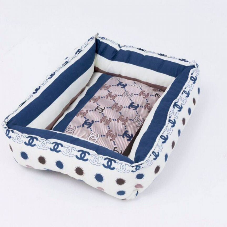 Лежанка для собак и кошек