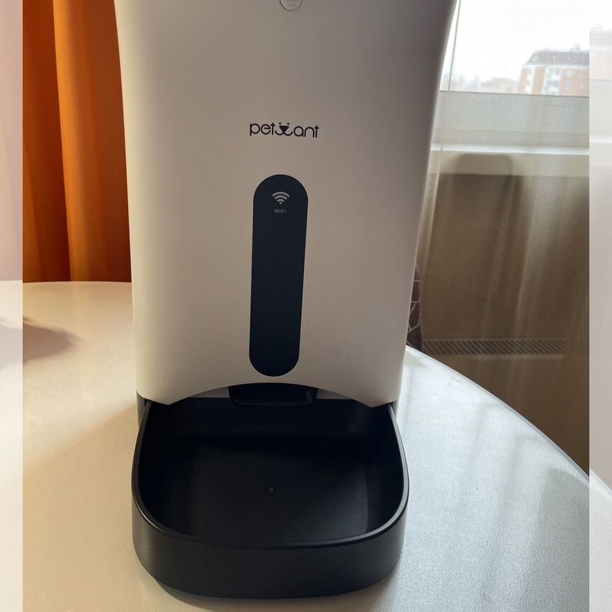 Автокормушка Petwant Wi-Fi 4,3 л. для сухого корма