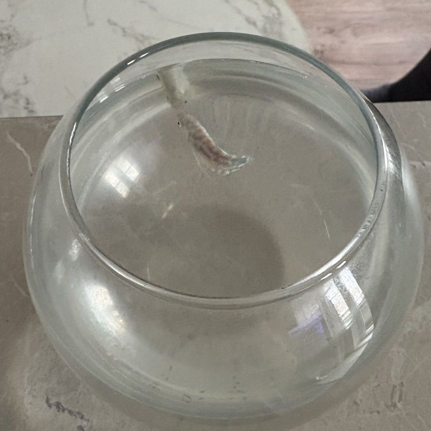 Рыбка с аквариумом