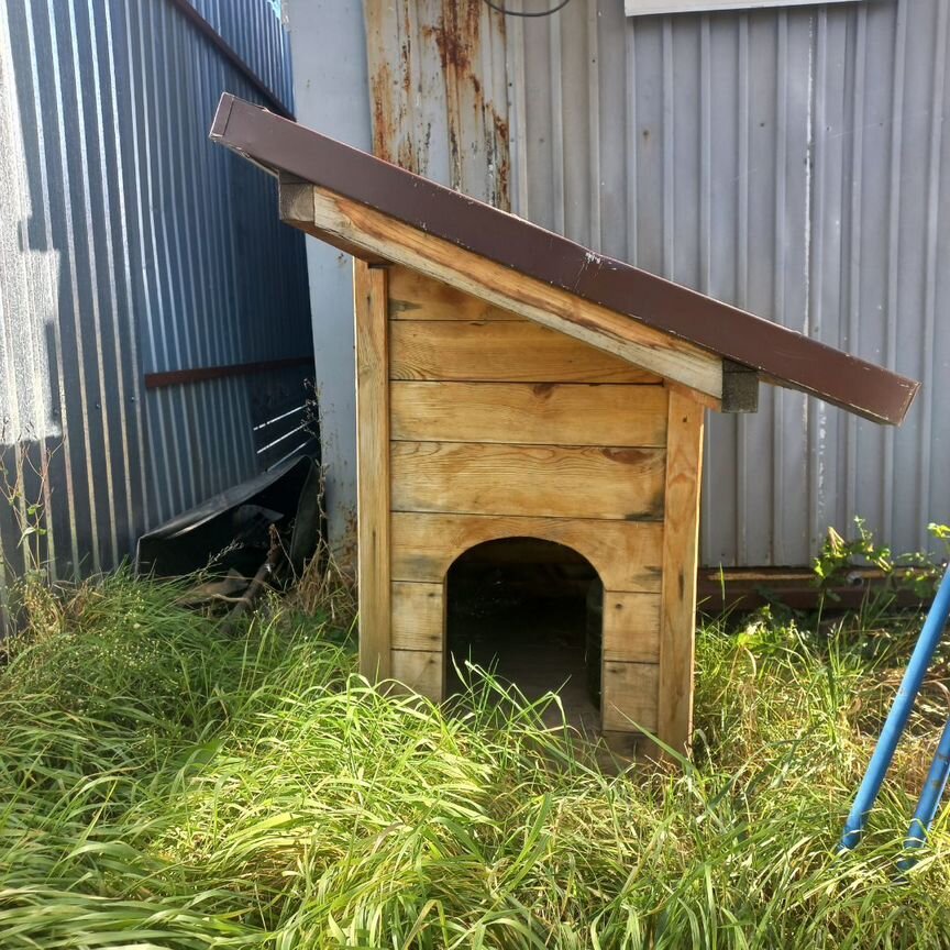 Продам собачую будку