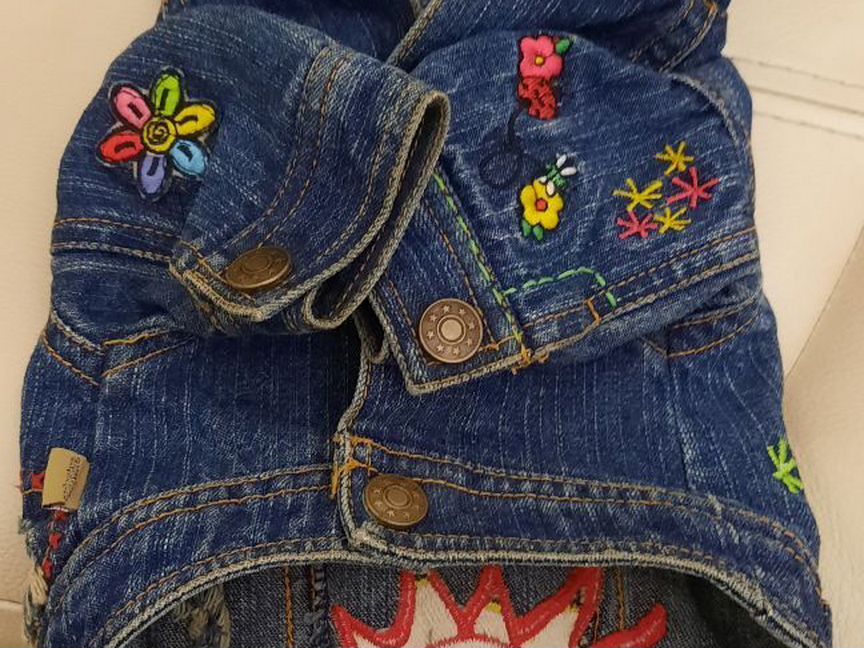 Джинсовая курточка для маленькой собачки