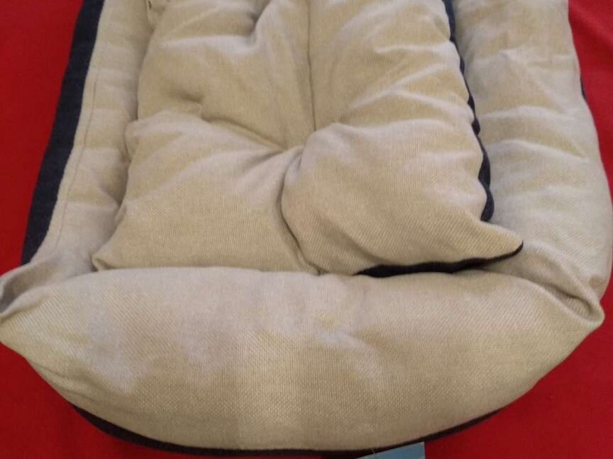 Мягкий лежак для питомцев с подушкой, бежевый