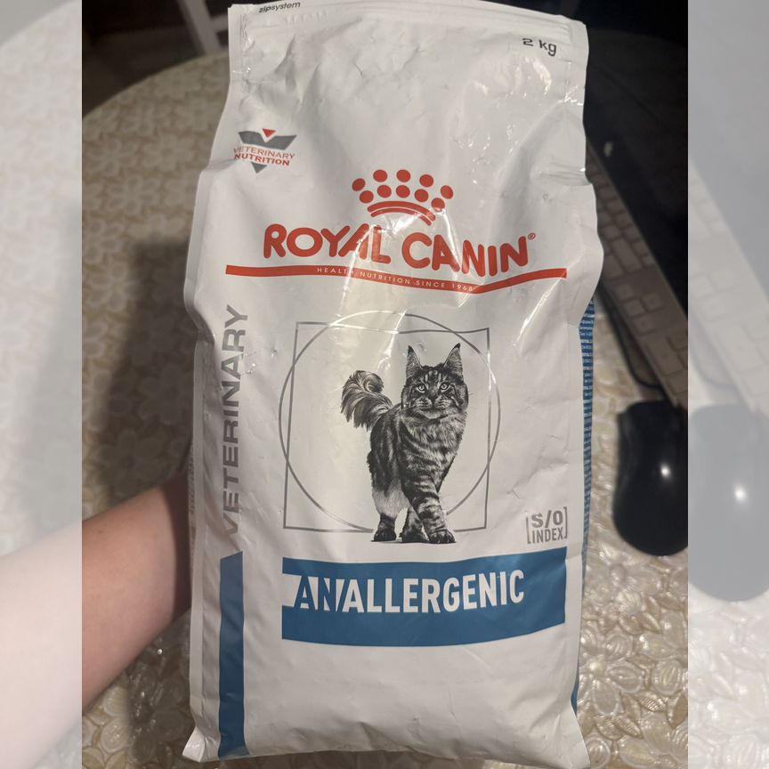 Корм для кошек Royal Canin ANallergenic, 2 кг
