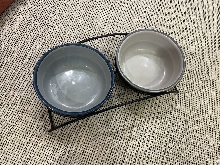 Миски на подставке