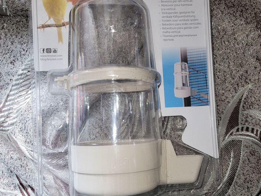 Поилка "Ferplast" для малых и средних птиц FPI4562