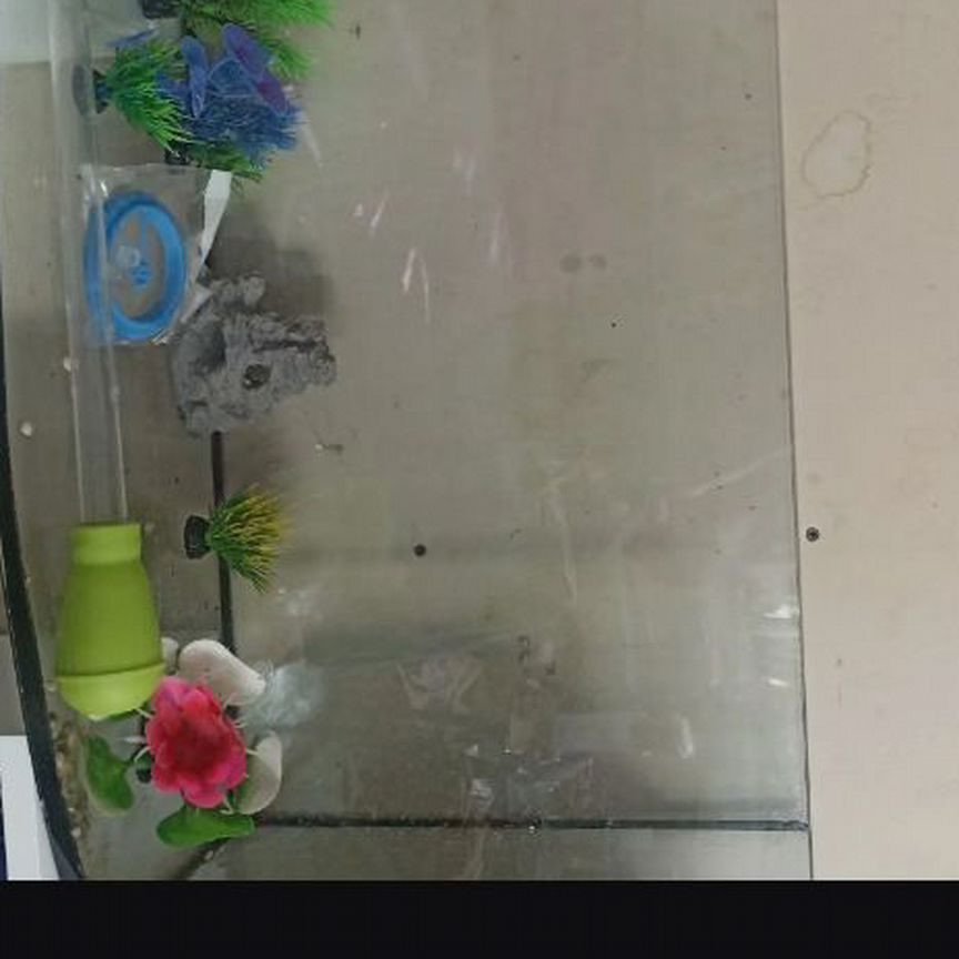 Продам аквариум на 40л