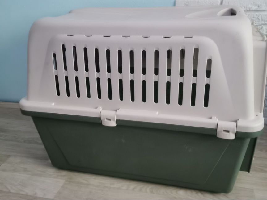 Бокс для перевозки собак