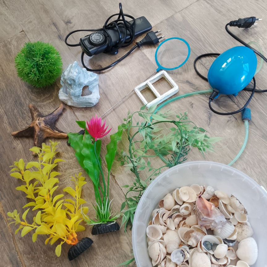 Аквариумы и аксессуары