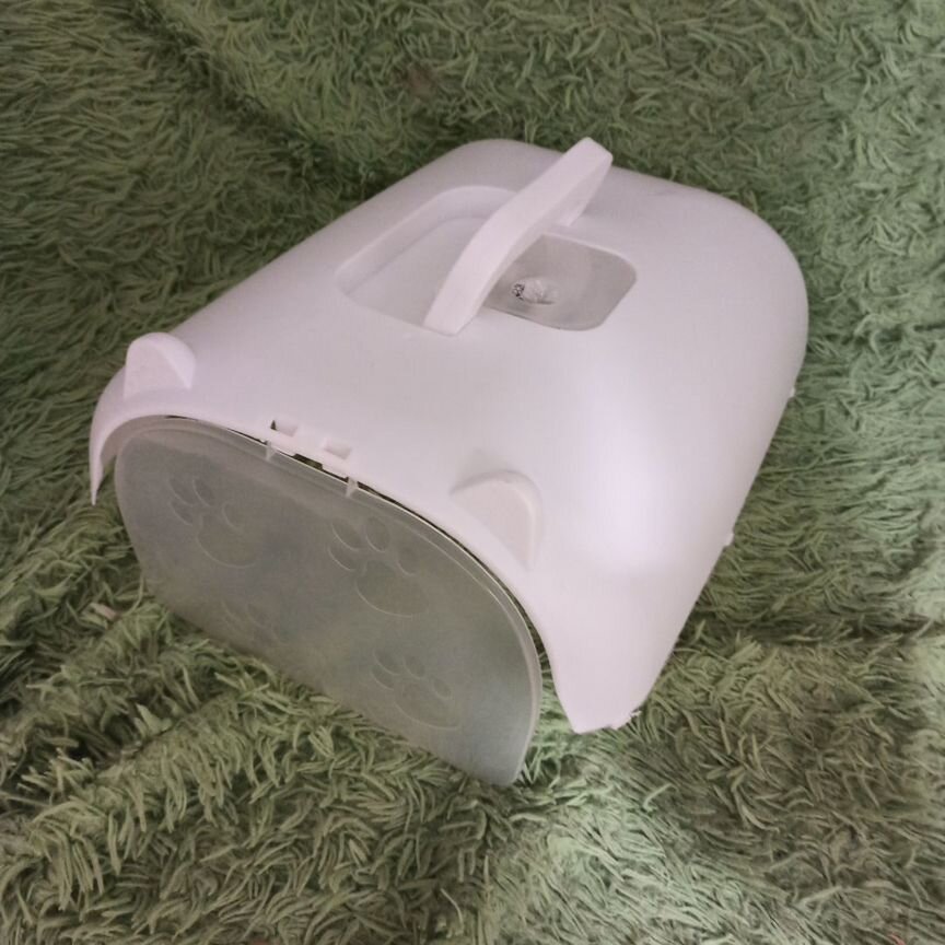 Крышка от кошачьего туалета