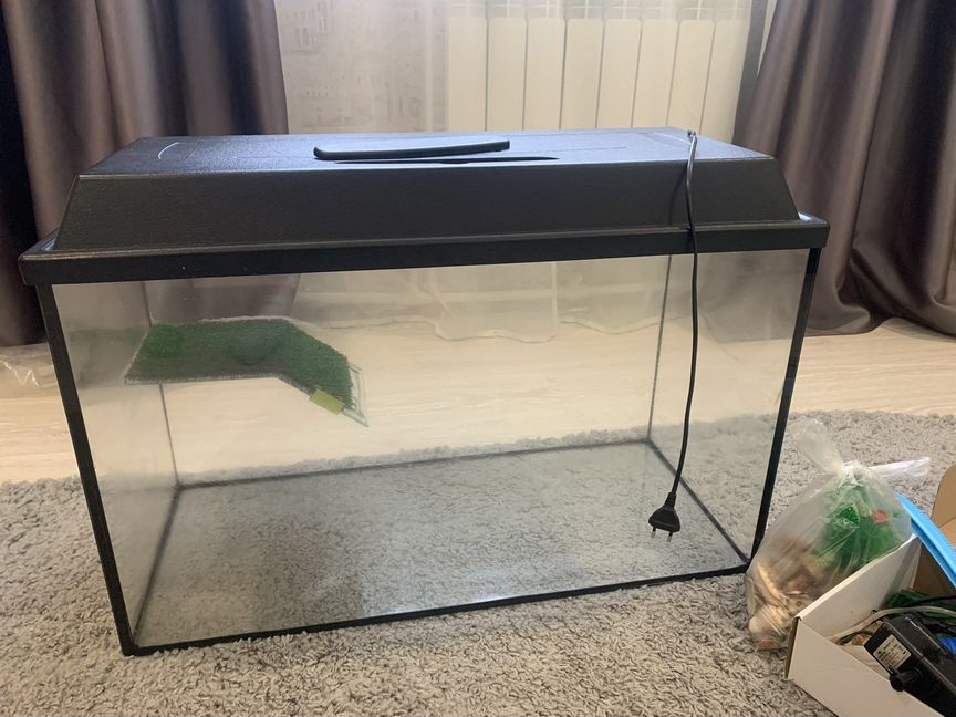 Аквариум для черепахи, с мостиком