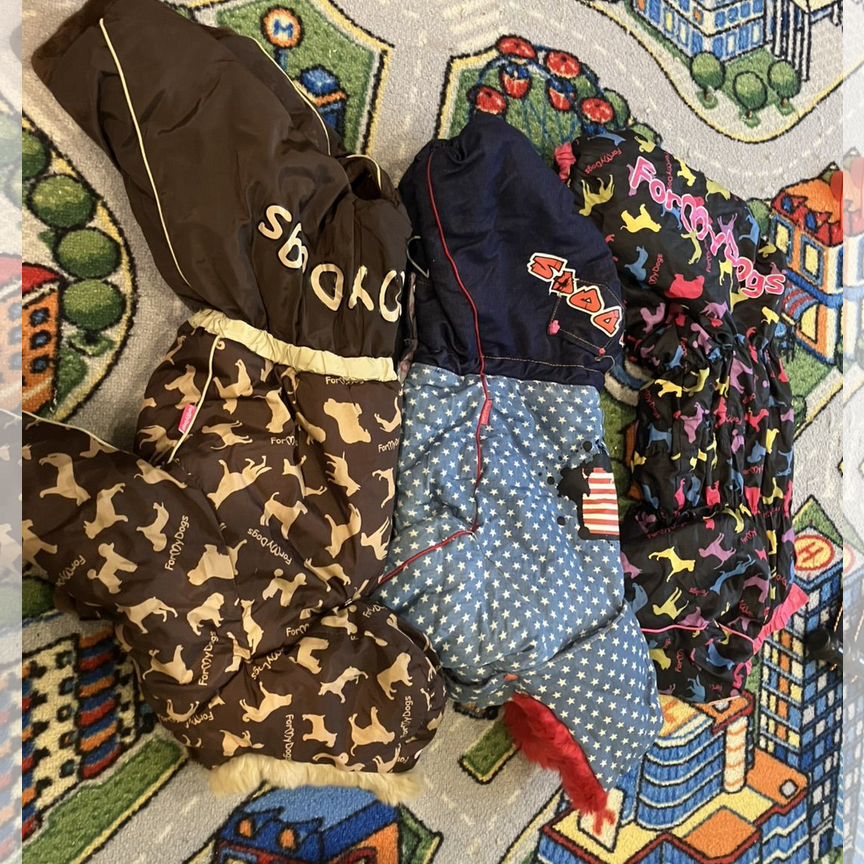 Комбинезон доя собак (на девочку)