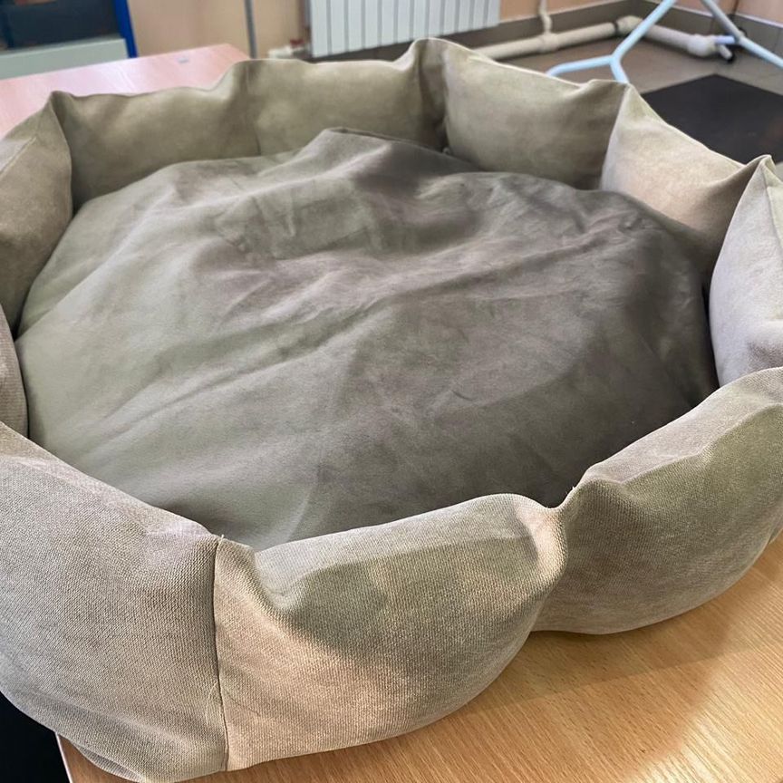 Лежанка для собак и кошек