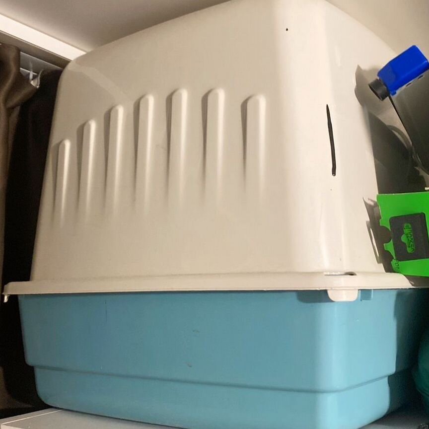 Кошачий лоток закрытый