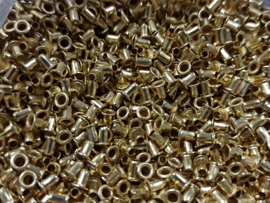 Втулки для пчелиных рамок