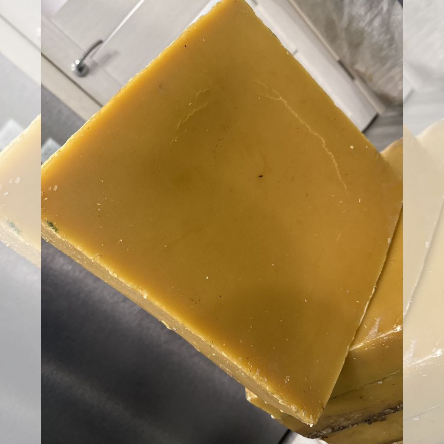 Воск пчелиный