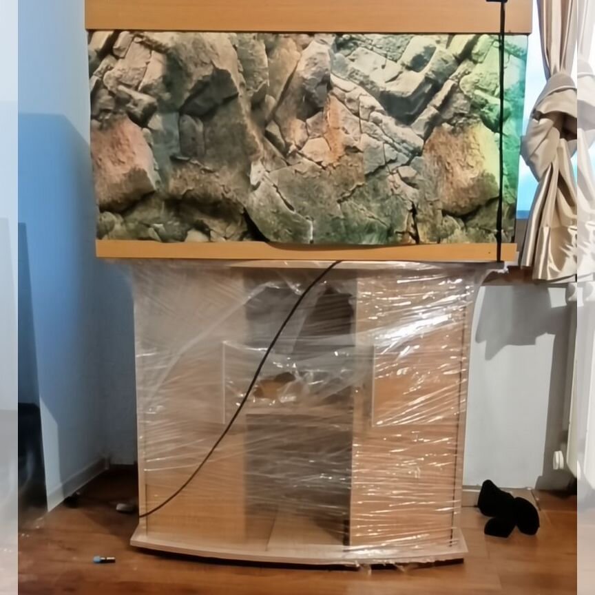 Аквариум с тумбой