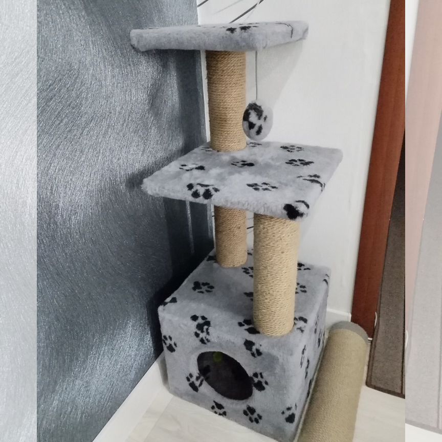 Домик для кошки с когтеточкой бу