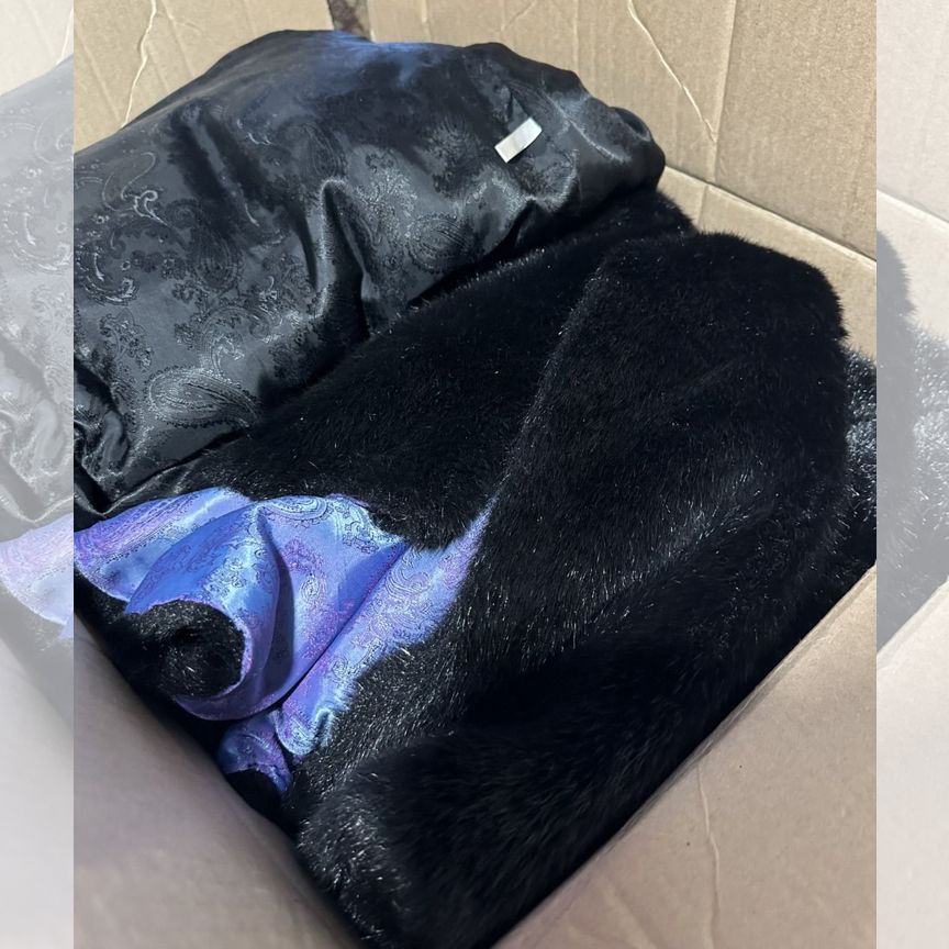 Коробка женских вещей