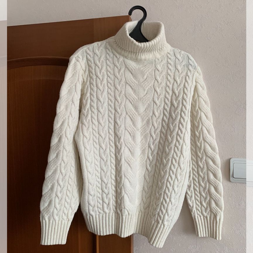 Свитер мужской