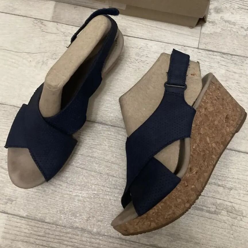 Босоножки clarks