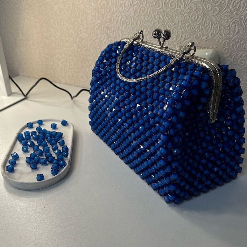 Сумка женская из бусин